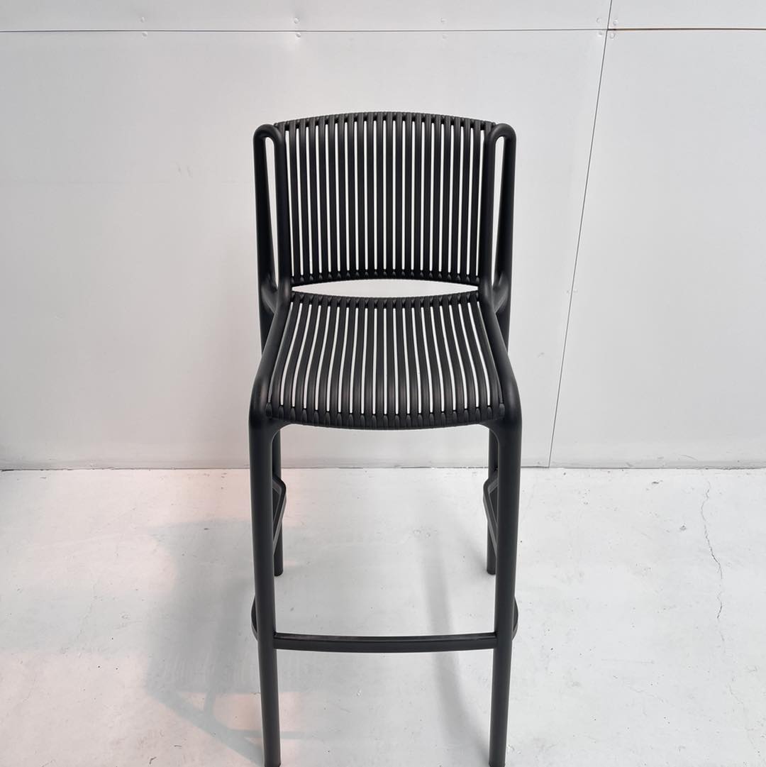 Cali PP Bar Stool – Razzino Furniture