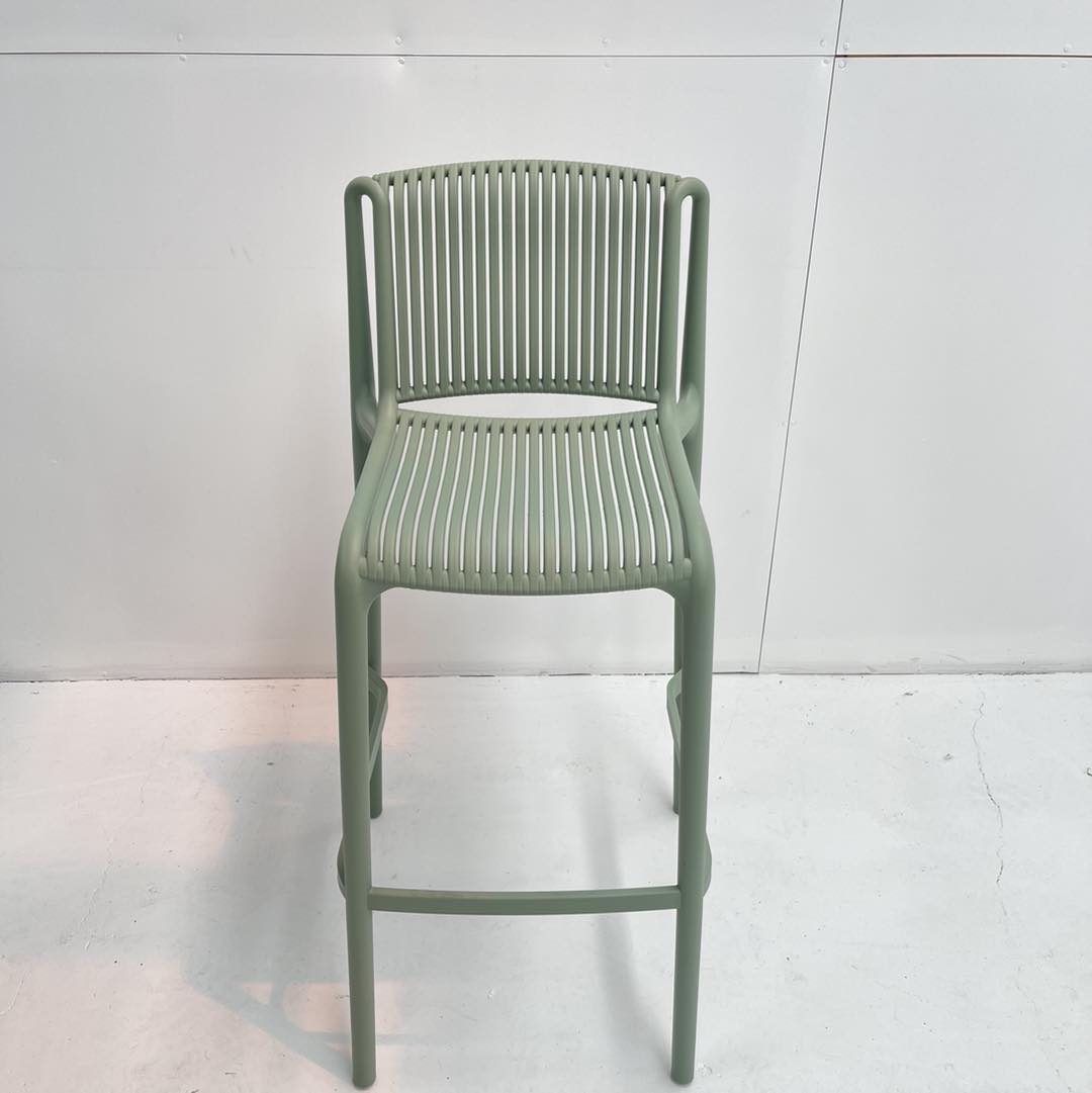 Cali PP Bar Stool – Razzino Furniture
