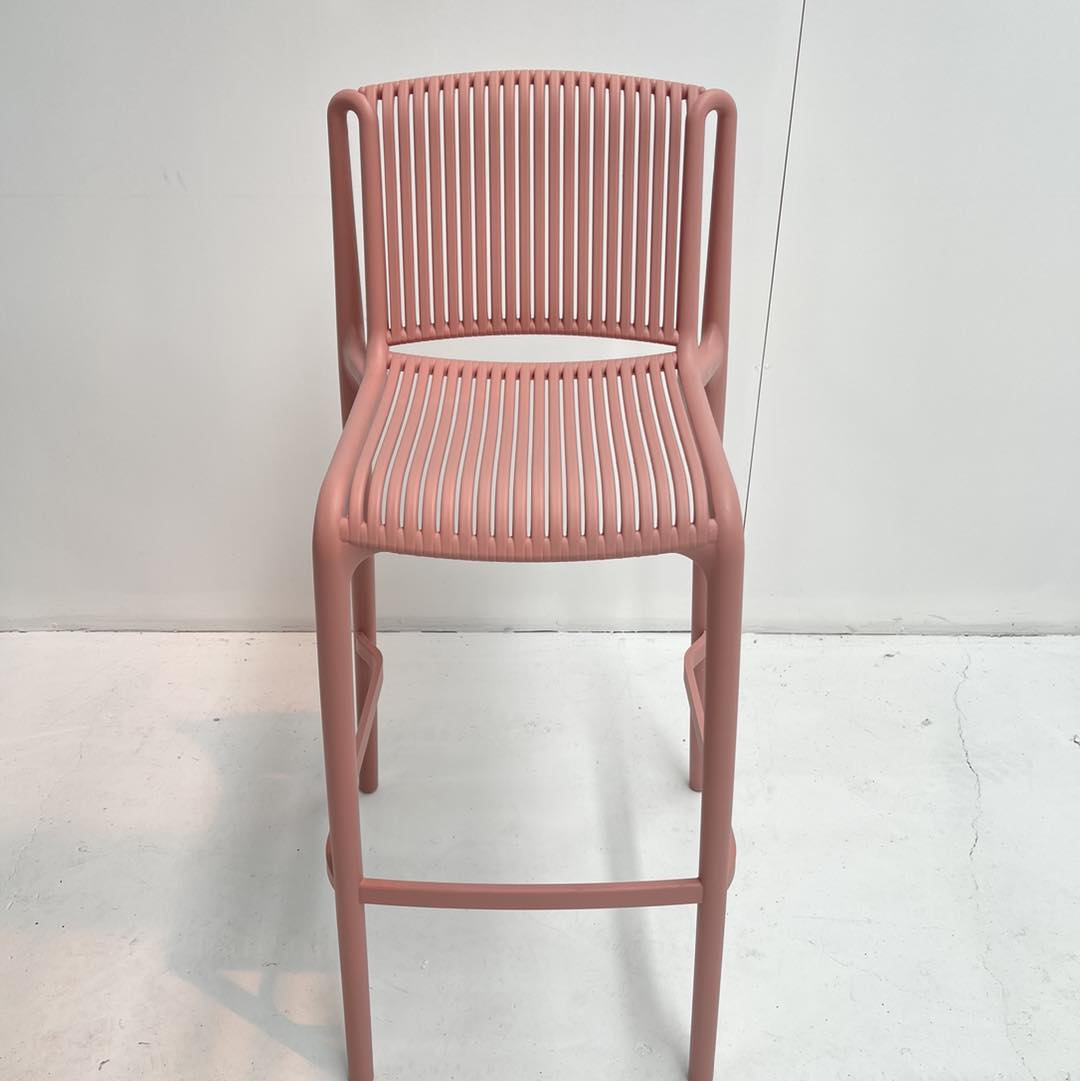 Cali PP Bar Stool – Razzino Furniture