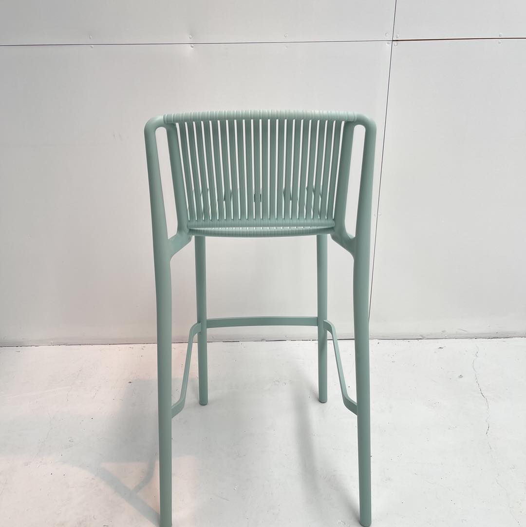 Cali PP Bar Stool – Razzino Furniture