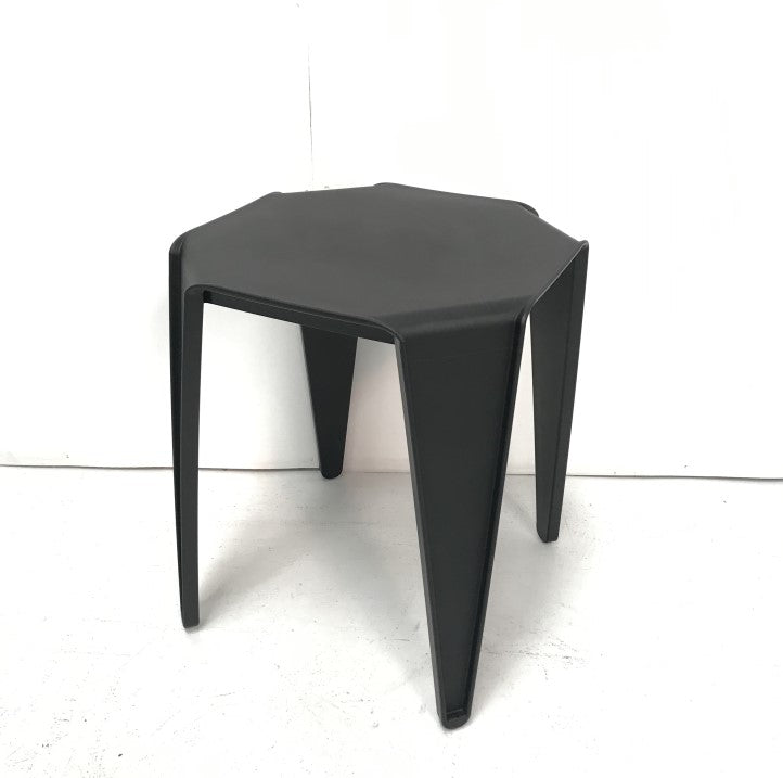 STAX Plastic Stool – Razzino Furniture