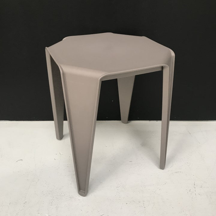 STAX Plastic Stool – Razzino Furniture